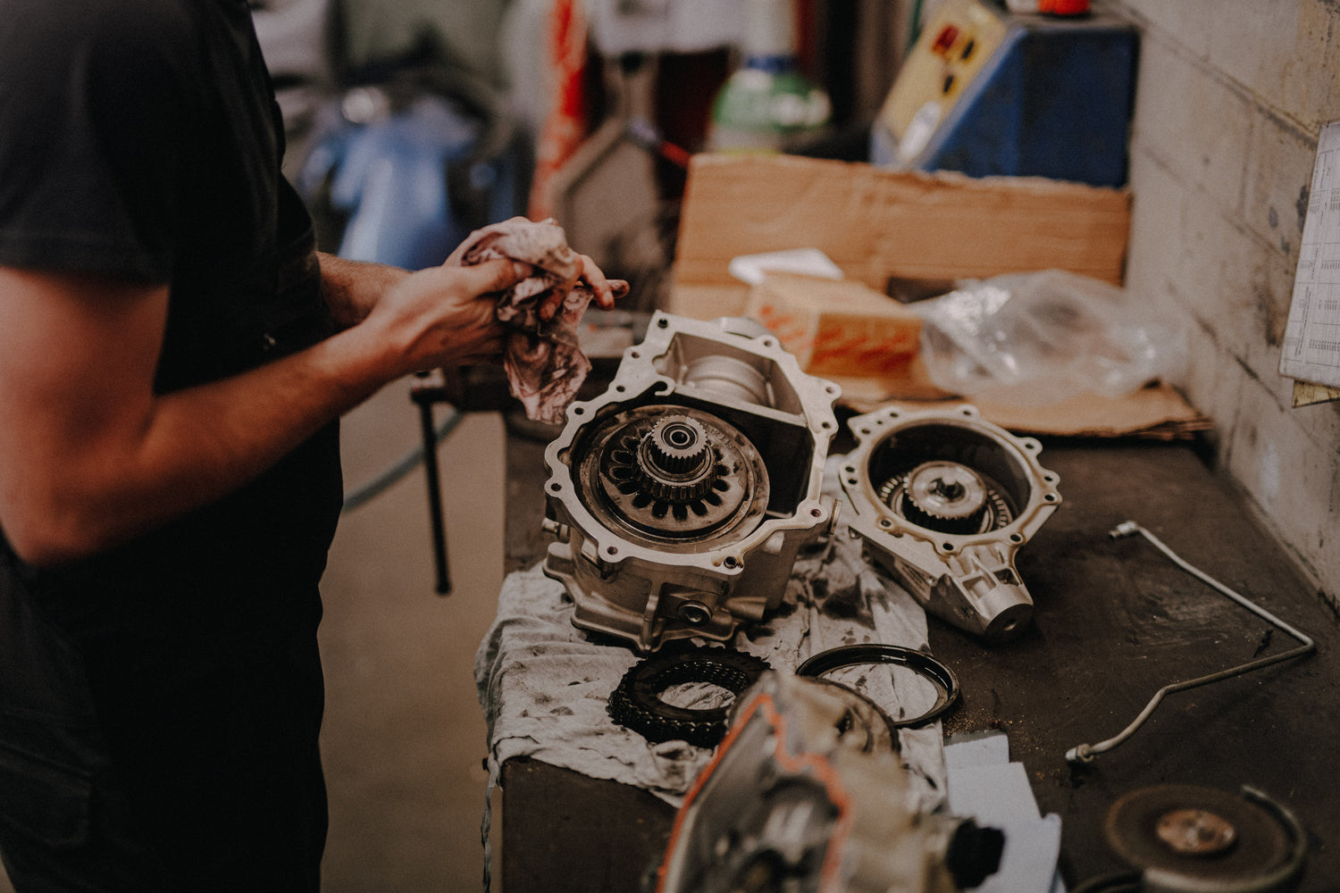 Verteilergetriebe und Differentialgetriebe: Definition und Funktion ...